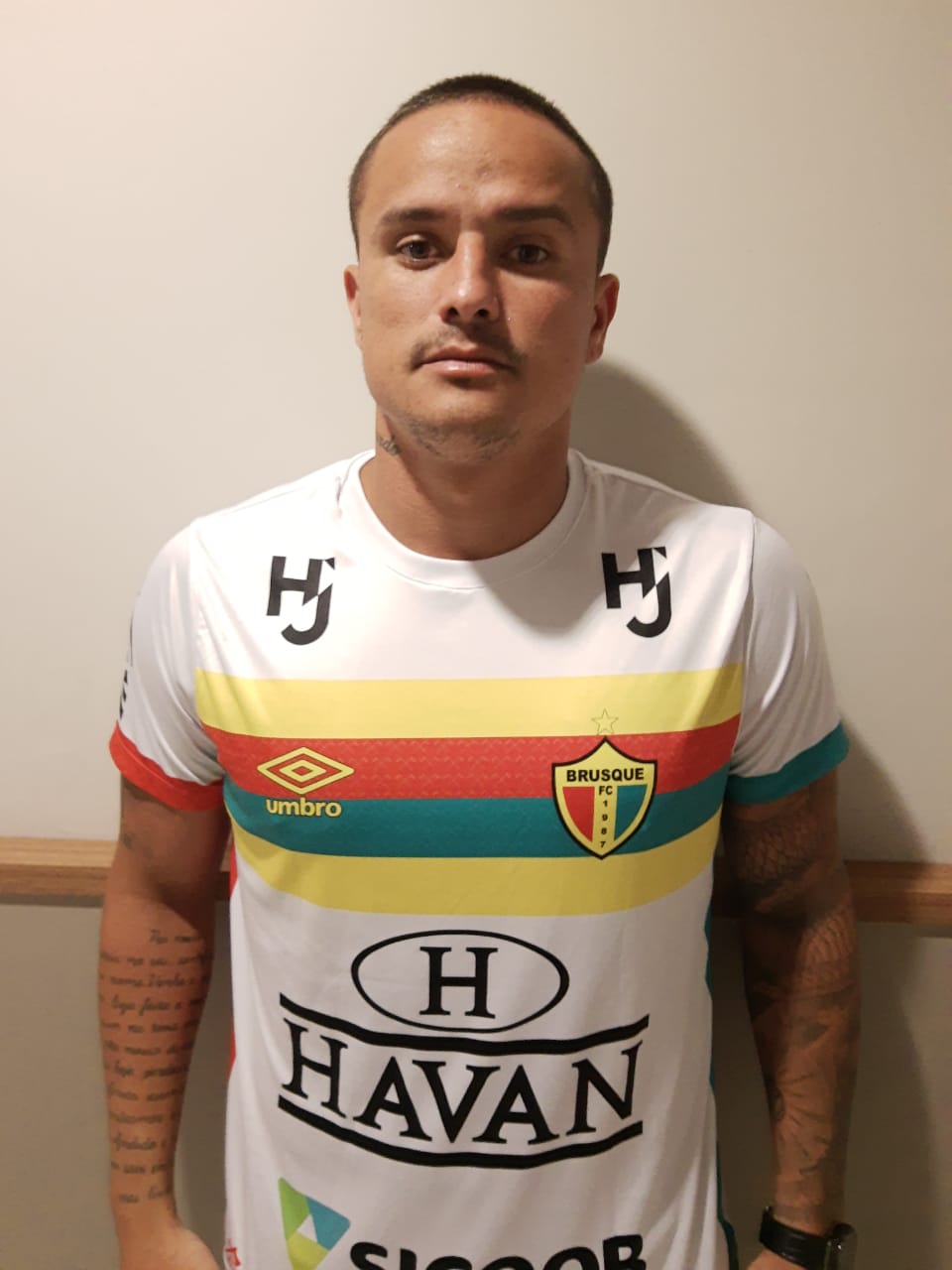 Atacante Edu está de volta ao Brusque FC | Rádio Diplomata FM 105,3 ...