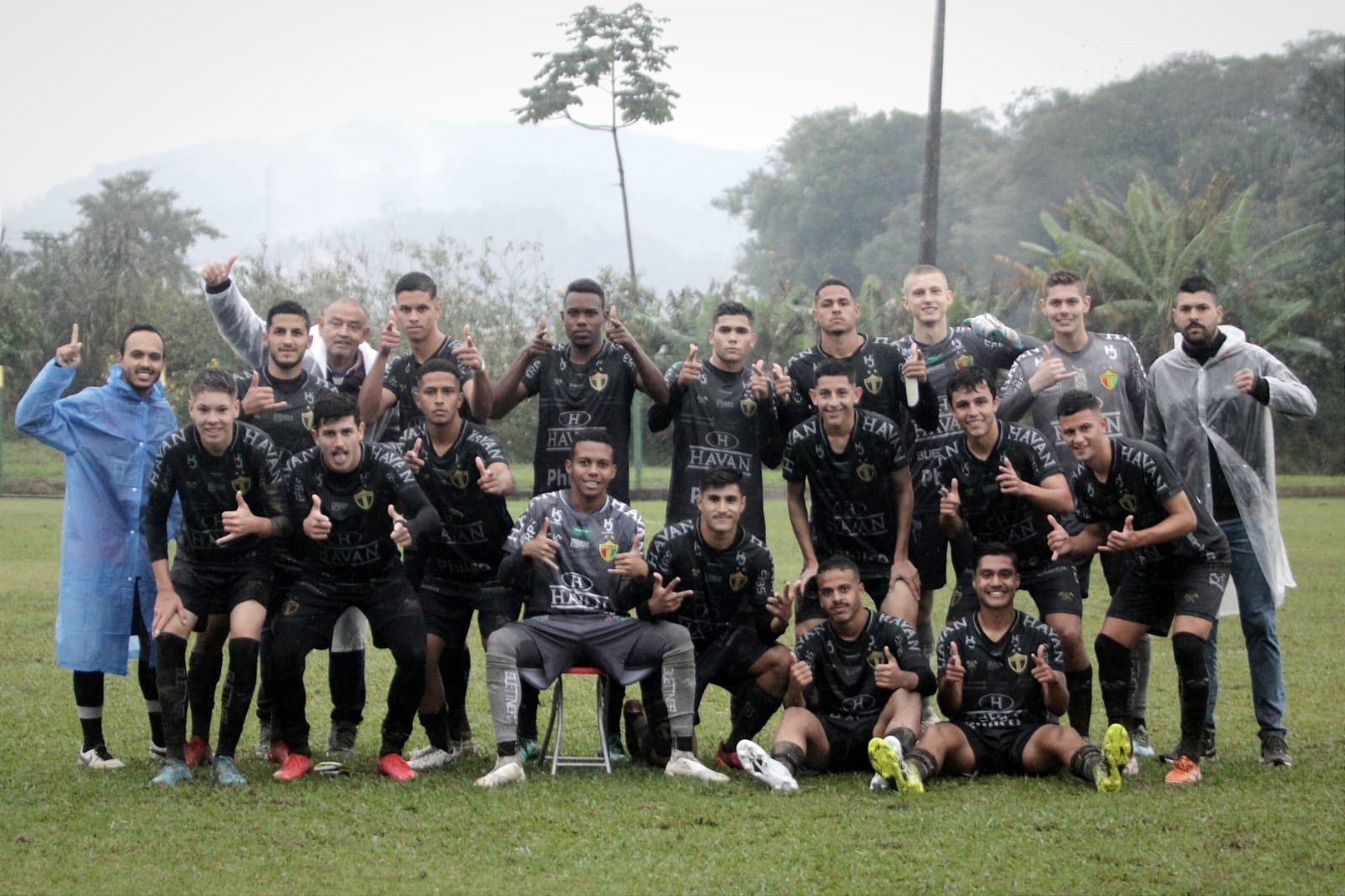Brusque FC goleia o NEC pela Copa SC, pela categoria Sub-20 | Rádio ...