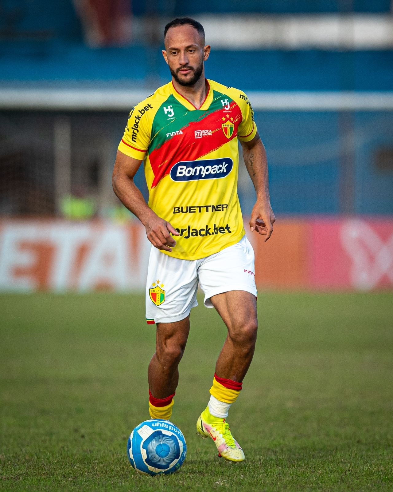 Reforço do Brusque para Série C, Diego Tavares comemora sequência ...