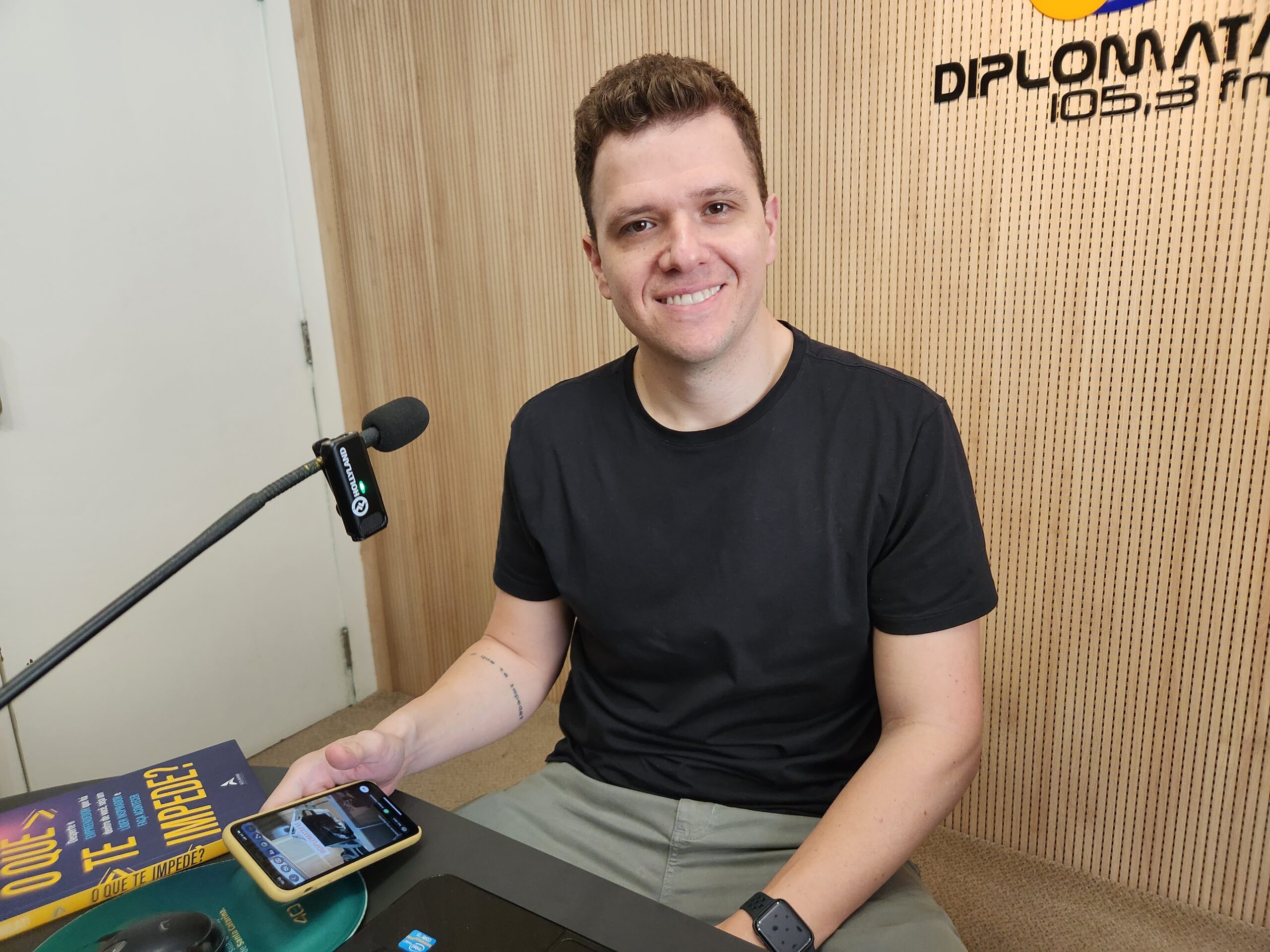 Programa Da Hora recebeu o empreendedor brusquense Tiago Vailati, autor do livro “O que te ...